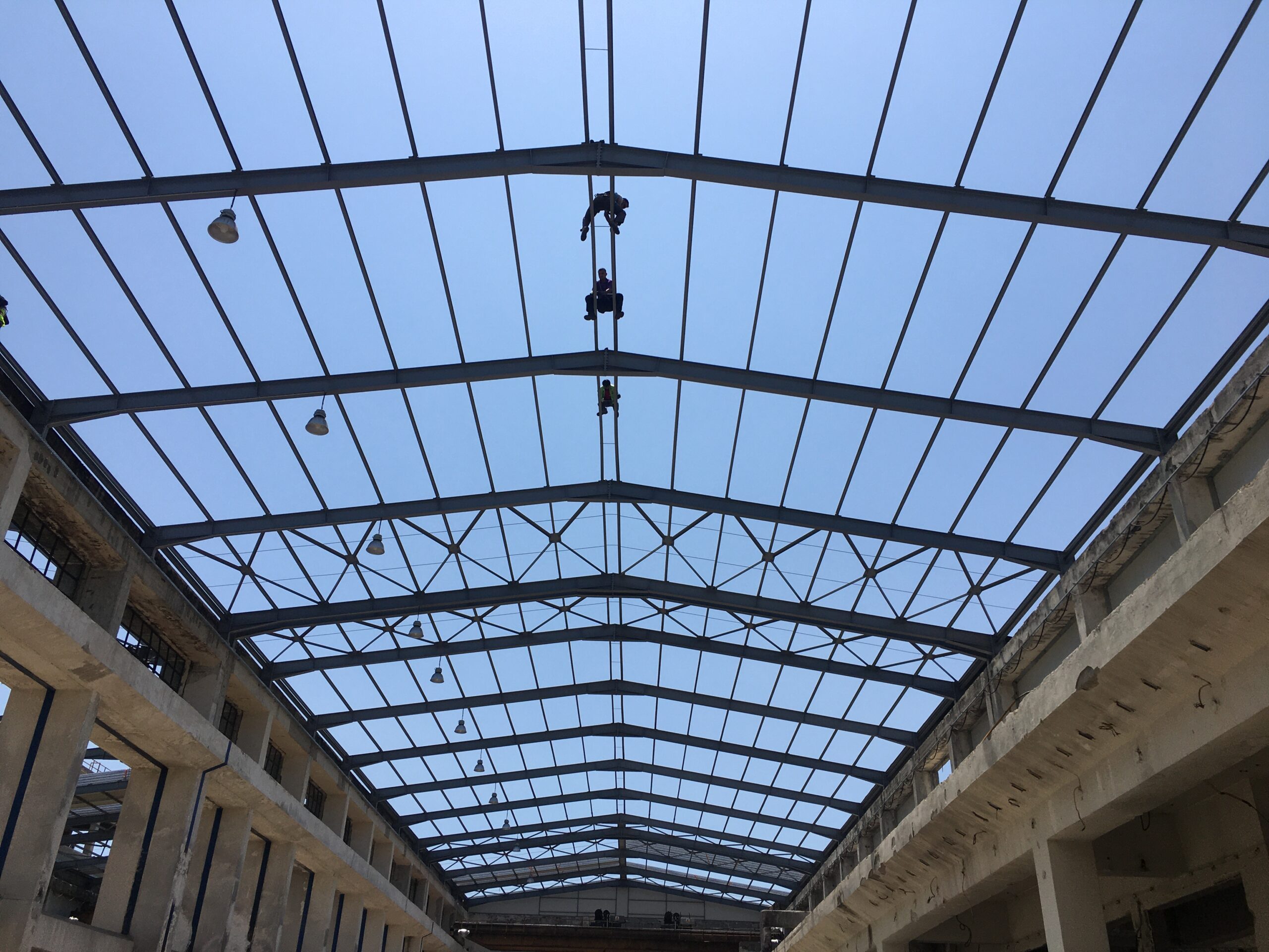 ΑΠΟΞΗΛΩΣΗ ΚΤΙΡΙΟΥ ΣΤΟΝ ΒΟΤΑΝΙΚΟ